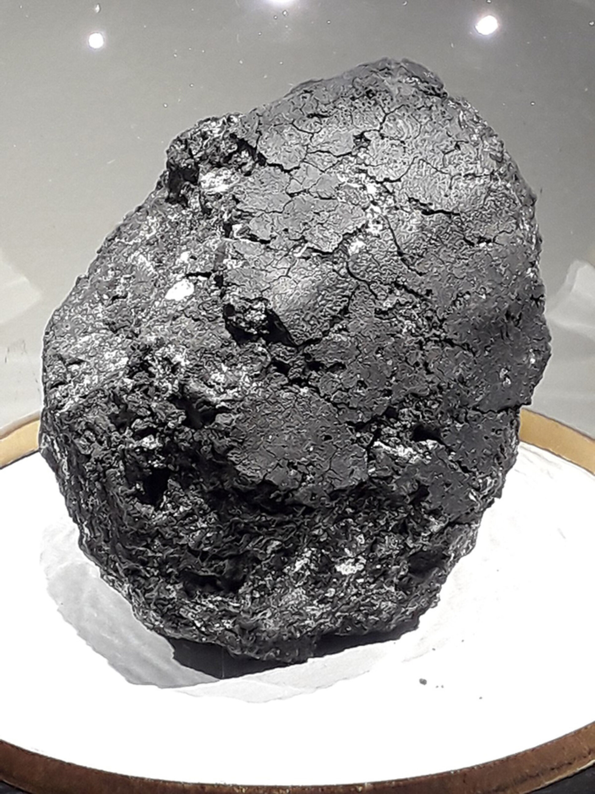Manipuler et reconnaître les météorites - Instant Science