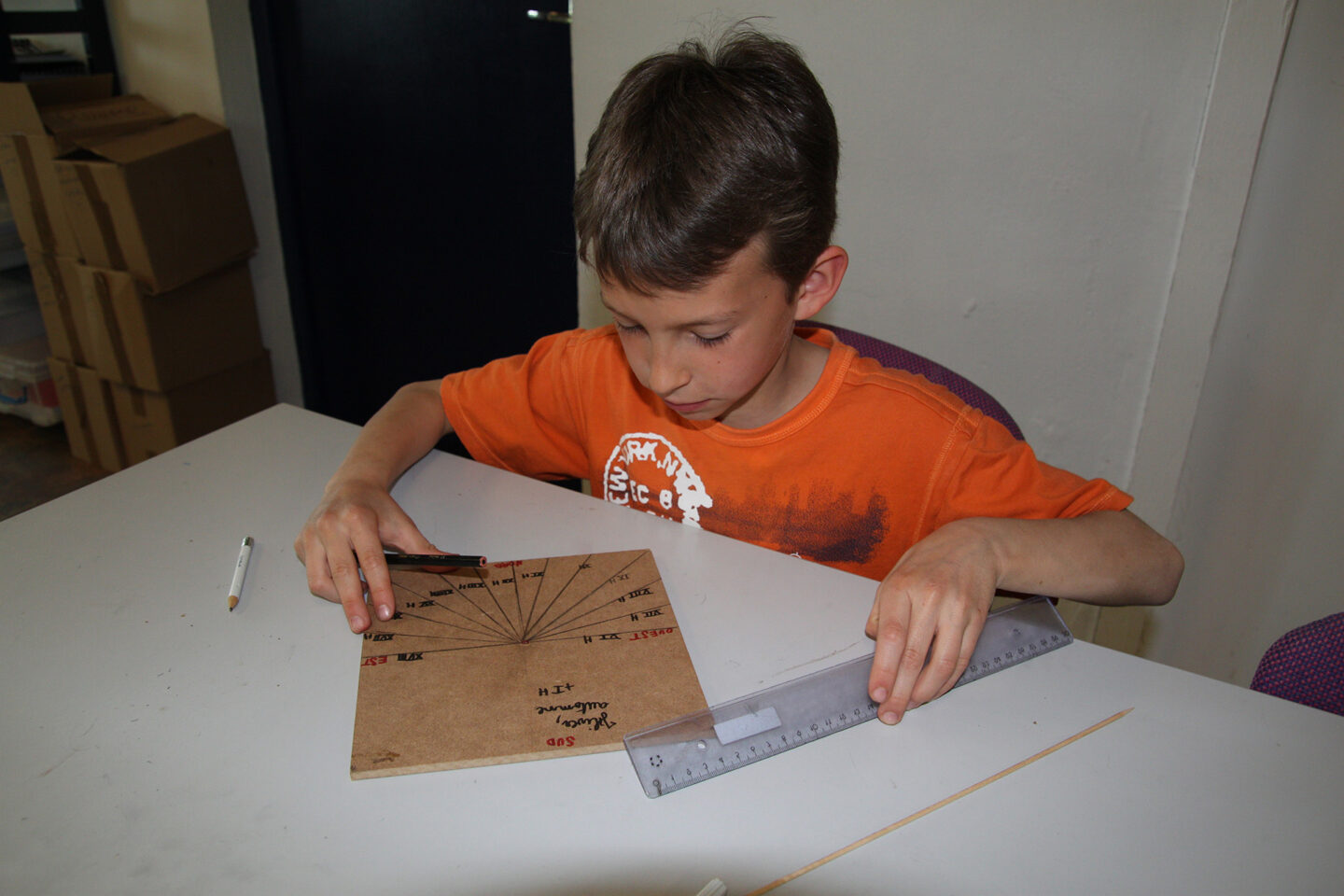 Construire un cadran solaire - Instant Science